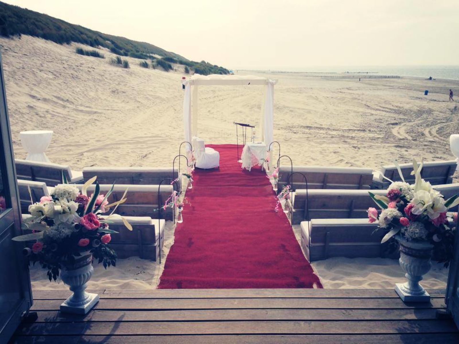 Trouwen bij Beachclub The Sunset « Huwelijk